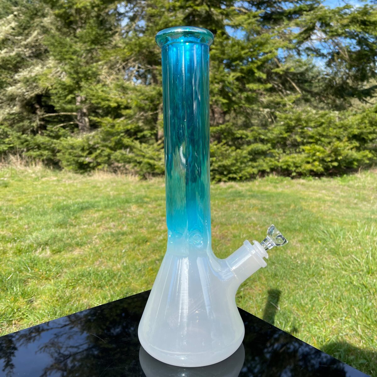 Icey Blue Magoo 14" Beaker Bong - Tako Glass