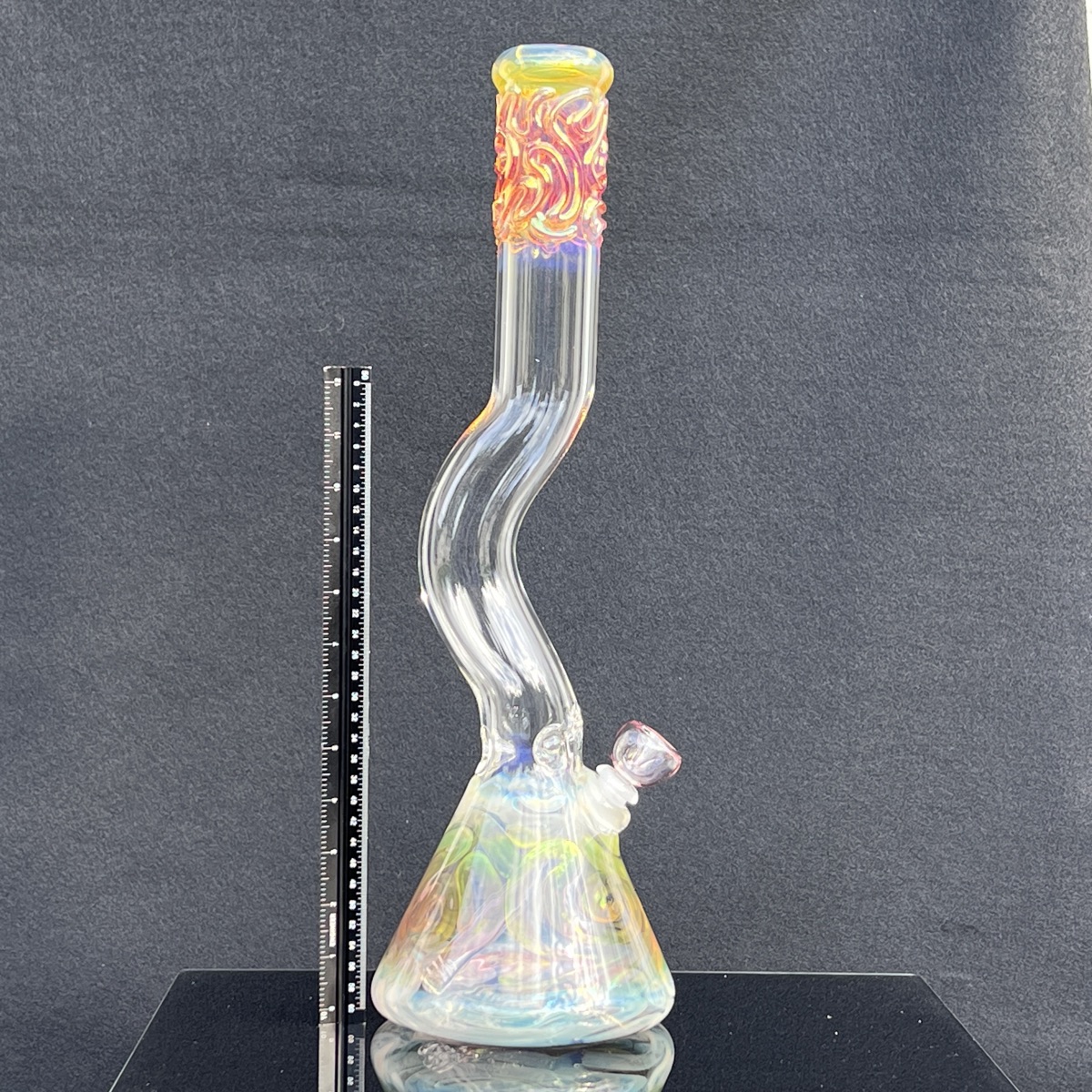 18" Fumed Zig Zag Beaker Bong - Tako Glass